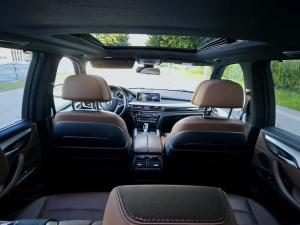 Black BMW X5 2015 in Riga, with an engine capacity of 2.00 L and mileage of 239 thousand km for 16800 €, photo 33 on AUTOMOTO.COM.LV