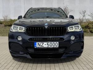 Black BMW X5 2015 in Riga, with an engine capacity of 3.00 L and mileage of 201 thousand km for 23000 €, photo 4 on AUTOMOTO.COM.LV