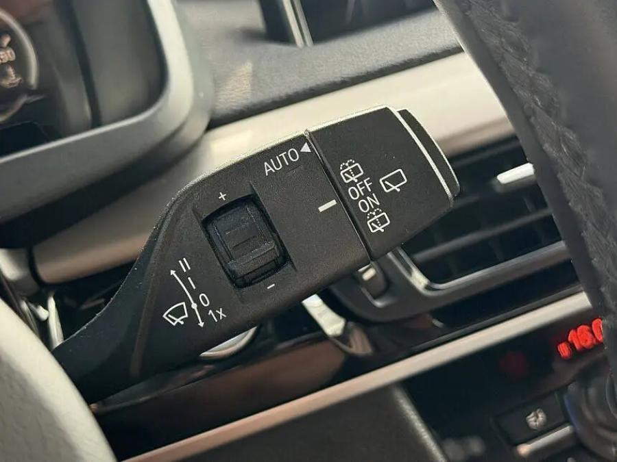 Black BMW X5 2015 in Riga, with an engine capacity of 3.00 L and mileage of 201 thousand km for 23000 €, photo 13 on AUTOMOTO.COM.LV