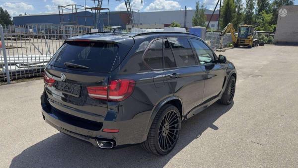 Melns BMW X5 2015 Marijampole, ar dzinēja tilpumu 2.00 L un nobraukumu 137 tūkst. km par 14999 €, foto 4 vietnē AUTOMOTO.COM.LV
