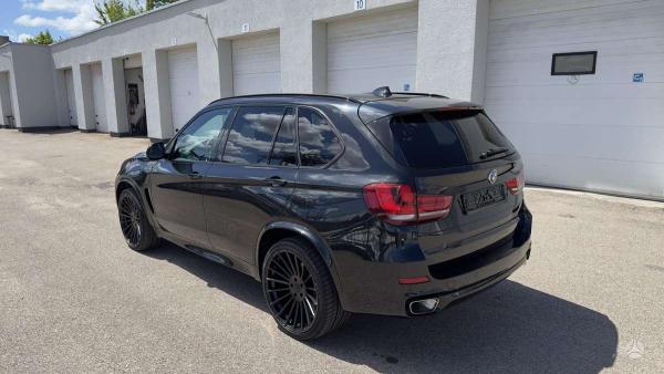 Melns BMW X5 2015 Marijampole, ar dzinēja tilpumu 2.00 L un nobraukumu 137 tūkst. km par 14999 €, foto 6 vietnē AUTOMOTO.COM.LV