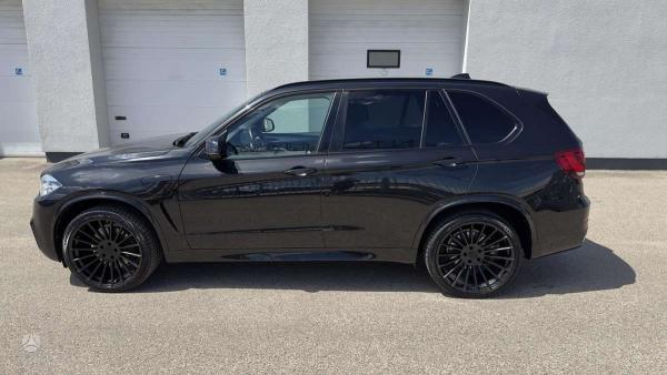 Melns BMW X5 2015 Marijampole, ar dzinēja tilpumu 2.00 L un nobraukumu 137 tūkst. km par 14999 €, foto 7 vietnē AUTOMOTO.COM.LV