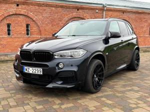 Black BMW X5 2015 in Riga, with an engine capacity of 3.00 L and mileage of 210 thousand km for 32950 €, photo  on AUTOMOTO.COM.LV