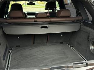 Black BMW X5 2015 in Riga, with an engine capacity of 3.00 L and mileage of 210 thousand km for 32950 €, photo 14 on AUTOMOTO.COM.LV
