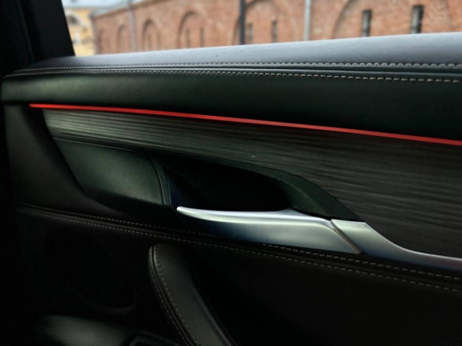 Black BMW X5 2015 in Riga, with an engine capacity of 3.00 L and mileage of 210 thousand km for 32950 €, photo 24 on AUTOMOTO.COM.LV