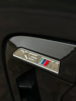 Black BMW X5 2015 in Riga, with an engine capacity of 3.00 L and mileage of 210 thousand km for 32950 €, photo 42 on AUTOMOTO.COM.LV