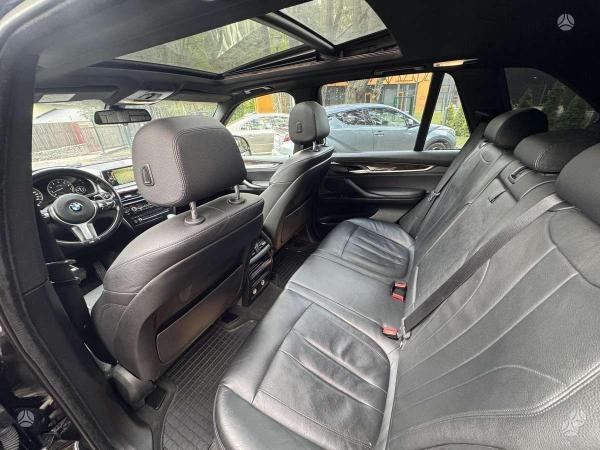 Black BMW X5 2015 in Kaunas, with an engine capacity of 2.98 L and mileage of 170 thousand km for 16500 €, photo 7 on AUTOMOTO.COM.LV