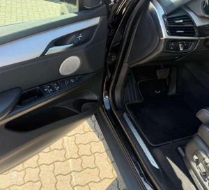 Melns BMW X5 2015 Vilkaviškis, ar dzinēja tilpumu 2.99 L un nobraukumu 266 tūkst. km par 13300 €, foto 18 vietnē AUTOMOTO.COM.LV