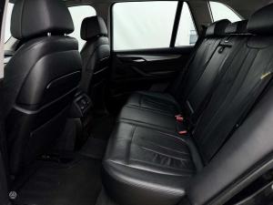 Melns BMW X5 2015 Viļņa, ar dzinēja tilpumu 2.00 L un nobraukumu 220 tūkst. km par 16990 €, foto 12 vietnē AUTOMOTO.COM.LV