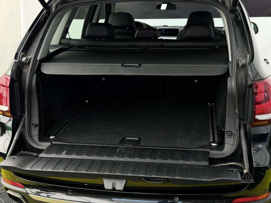 Melns BMW X5 2015 Viļņa, ar dzinēja tilpumu 2.00 L un nobraukumu 220 tūkst. km par 16990 €, foto 13 vietnē AUTOMOTO.COM.LV