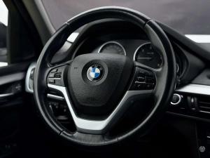 Melns BMW X5 2015 Viļņa, ar dzinēja tilpumu 2.00 L un nobraukumu 220 tūkst. km par 16990 €, foto 18 vietnē AUTOMOTO.COM.LV