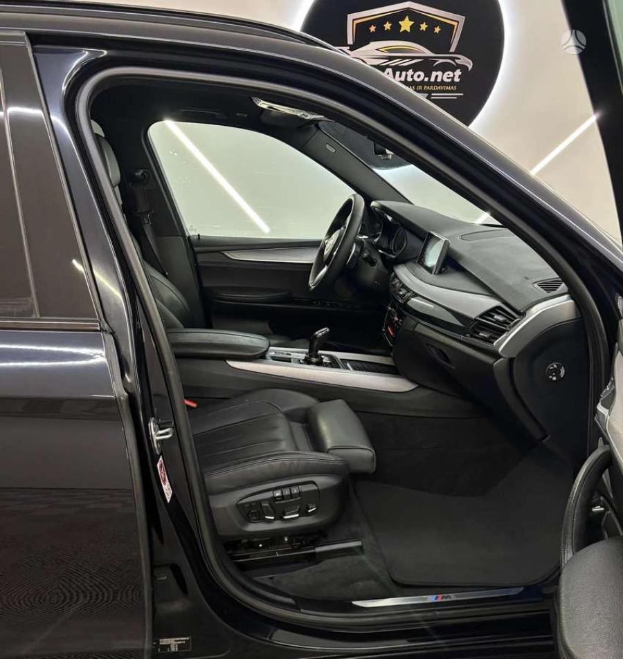 Black BMW X5 2015 in Marijampole, with an engine capacity of 2.99 L and mileage of 225 thousand km for 22750 €, photo 26 on AUTOMOTO.COM.LV