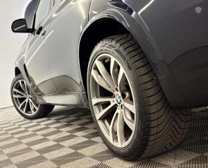 Black BMW X5 2015 in Marijampole, with an engine capacity of 2.99 L and mileage of 225 thousand km for 22750 €, photo 27 on AUTOMOTO.COM.LV