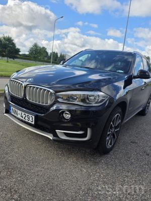 Black BMW X5 2015 in Riga, with an engine capacity of 3.00 L and mileage of 168 thousand km for 21199 €, photo  on AUTOMOTO.COM.LV