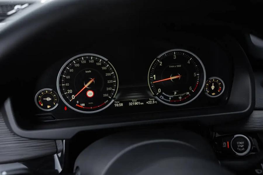 Черный БМВ Х5 2015 в Елгава, объемом двигателя 3.00 л и пробегом 321 тыс. км за 15800 €, фото 31 на AUTOMOTO.COM.LV