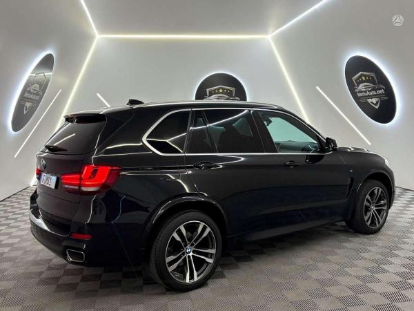 Melns BMW X5 2015 Marijampole, ar dzinēja tilpumu 2.99 L un nobraukumu 270 tūkst. km par 19750 €, foto 4 vietnē AUTOMOTO.COM.LV