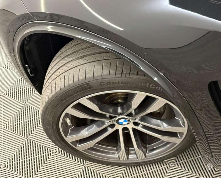 Melns BMW X5 2015 Marijampole, ar dzinēja tilpumu 2.99 L un nobraukumu 270 tūkst. km par 19750 €, foto 28 vietnē AUTOMOTO.COM.LV