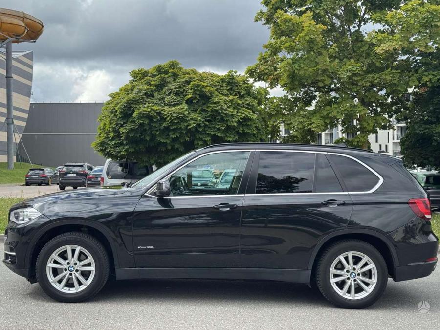 Melns BMW X5 2015 Viļņa, ar dzinēja tilpumu 2.98 L un nobraukumu 300 tūkst. km par 13300 €, foto 5 vietnē AUTOMOTO.COM.LV