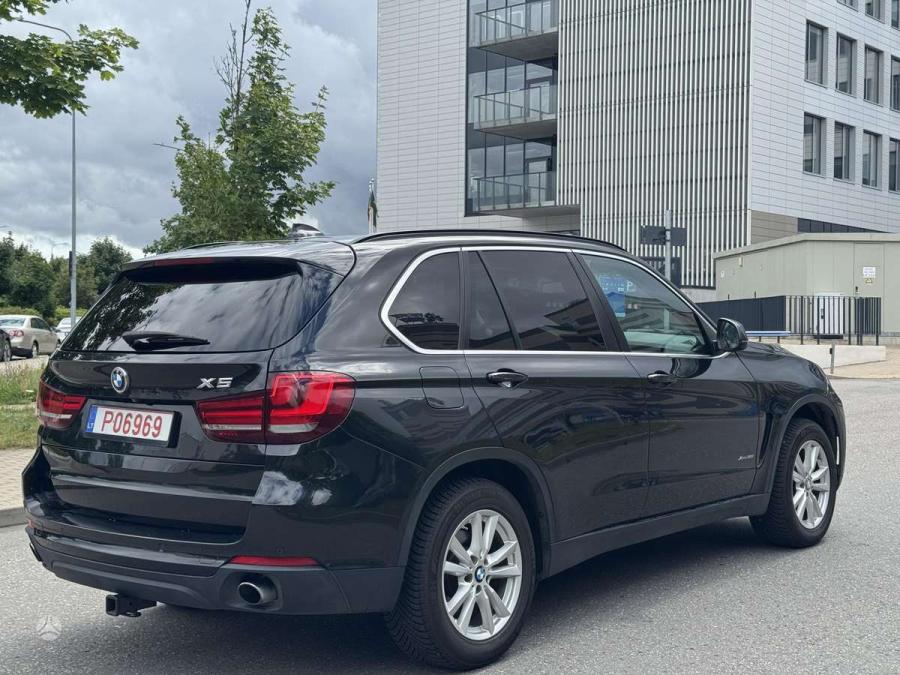 Melns BMW X5 2015 Viļņa, ar dzinēja tilpumu 2.98 L un nobraukumu 300 tūkst. km par 13300 €, foto 8 vietnē AUTOMOTO.COM.LV