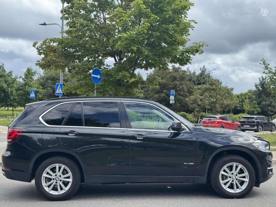 Melns BMW X5 2015 Viļņa, ar dzinēja tilpumu 2.98 L un nobraukumu 300 tūkst. km par 13300 €, foto 9 vietnē AUTOMOTO.COM.LV