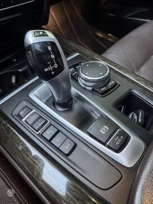 Melns BMW X5 2015 Viļņa, ar dzinēja tilpumu 2.98 L un nobraukumu 300 tūkst. km par 13300 €, foto 14 vietnē AUTOMOTO.COM.LV