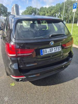 Black BMW X5 2015 in Klaipeda, with an engine capacity of 2.99 L and mileage of 235 thousand km for 17500 €, photo 8 on AUTOMOTO.COM.LV