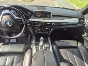 Black BMW X5 2015 in Klaipeda, with an engine capacity of 2.99 L and mileage of 235 thousand km for 17500 €, photo 12 on AUTOMOTO.COM.LV