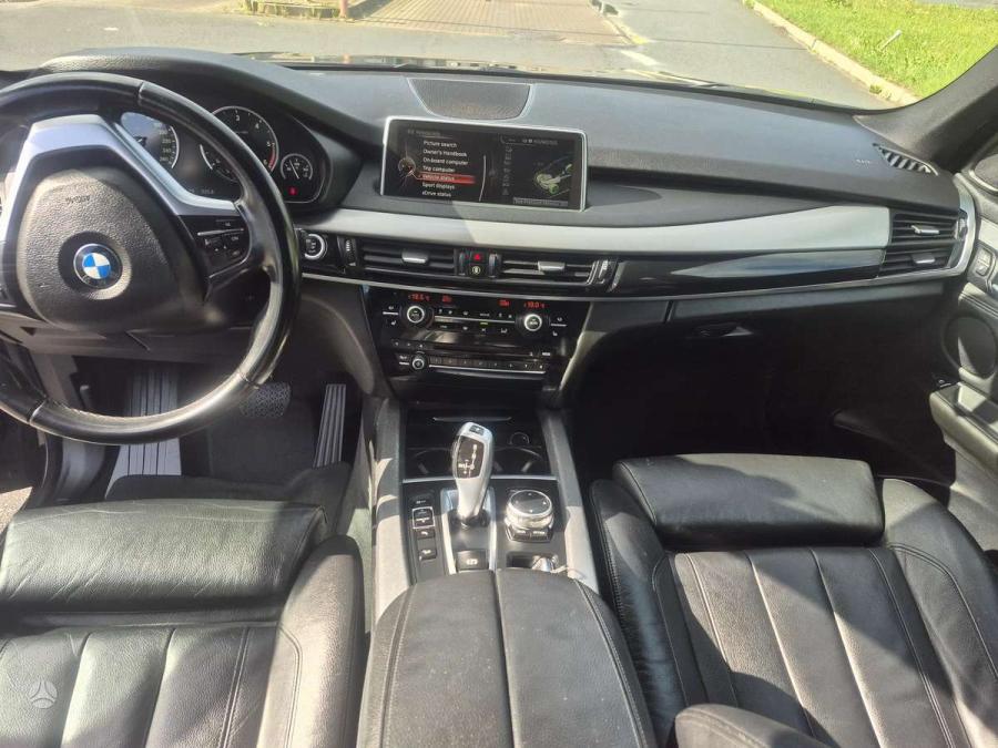 Black BMW X5 2015 in Klaipeda, with an engine capacity of 2.99 L and mileage of 235 thousand km for 17500 €, photo 12 on AUTOMOTO.COM.LV