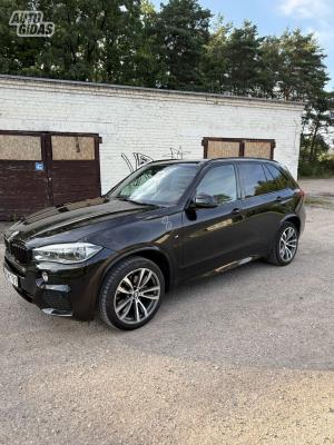 Black BMW X5 2015 in Kaunas, with an engine capacity of 3.00 L and mileage of 244 thousand km for 20000 €, photo 3 on AUTOMOTO.COM.LV