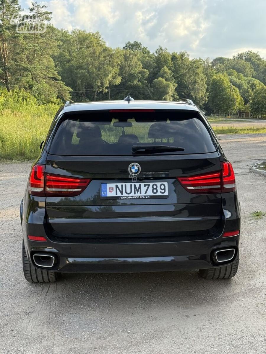 Black BMW X5 2015 in Kaunas, with an engine capacity of 3.00 L and mileage of 244 thousand km for 20000 €, photo 4 on AUTOMOTO.COM.LV