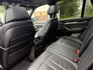 Black BMW X5 2015 in Kaunas, with an engine capacity of 3.00 L and mileage of 244 thousand km for 20000 €, photo 11 on AUTOMOTO.COM.LV