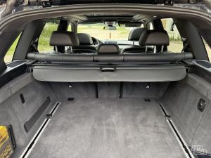 Black BMW X5 2015 in Kaunas, with an engine capacity of 3.00 L and mileage of 244 thousand km for 20000 €, photo 13 on AUTOMOTO.COM.LV