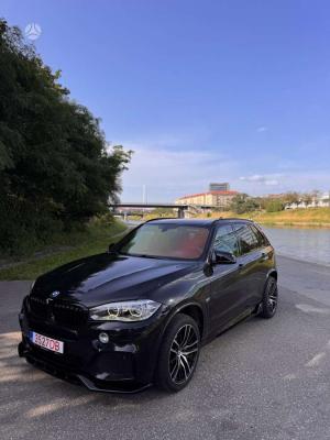 Black BMW X5 2015 in Vilnius, with an engine capacity of 4.40 L and mileage of 183 thousand km for 16800 €, photo 3 on AUTOMOTO.COM.LV