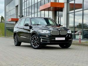 Black BMW X5 2015 in Vilnius, with an engine capacity of 2.00 L and mileage of 199 thousand km for 13500 €, photo  on AUTOMOTO.COM.LV