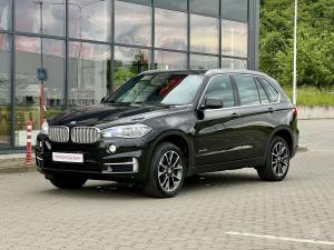 Black BMW X5 2015 in Vilnius, with an engine capacity of 2.00 L and mileage of 199 thousand km for 13500 €, photo 10 on AUTOMOTO.COM.LV