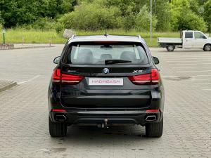Black BMW X5 2015 in Vilnius, with an engine capacity of 2.00 L and mileage of 199 thousand km for 13500 €, photo 12 on AUTOMOTO.COM.LV