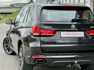 Black BMW X5 2015 in Vilnius, with an engine capacity of 2.00 L and mileage of 199 thousand km for 13500 €, photo 21 on AUTOMOTO.COM.LV