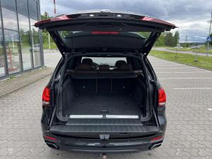 Black BMW X5 2015 in Vilnius, with an engine capacity of 2.00 L and mileage of 199 thousand km for 13500 €, photo 23 on AUTOMOTO.COM.LV