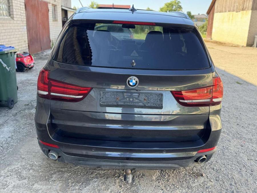 Melns BMW X5 2015 Kauņa, ar dzinēja tilpumu 3.00 L un nobraukumu 321 tūkst. km par 9700 €, foto 6 vietnē AUTOMOTO.COM.LV