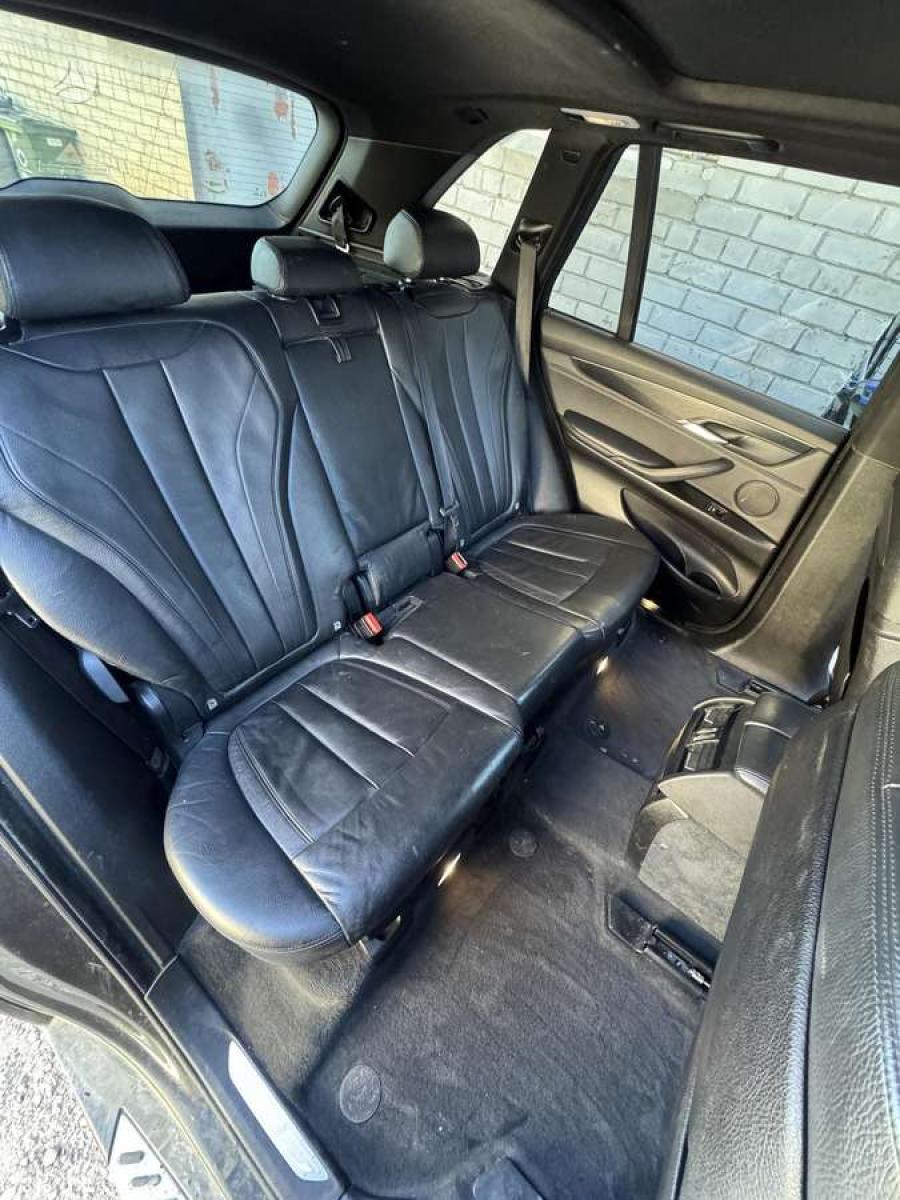 Melns BMW X5 2015 Kauņa, ar dzinēja tilpumu 3.00 L un nobraukumu 321 tūkst. km par 9700 €, foto 19 vietnē AUTOMOTO.COM.LV