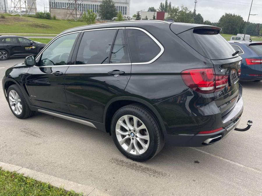 Melns BMW X5 2015 Kauņa, ar dzinēja tilpumu 2.00 L un nobraukumu 262 tūkst. km par 14250 €, foto 11 vietnē AUTOMOTO.COM.LV
