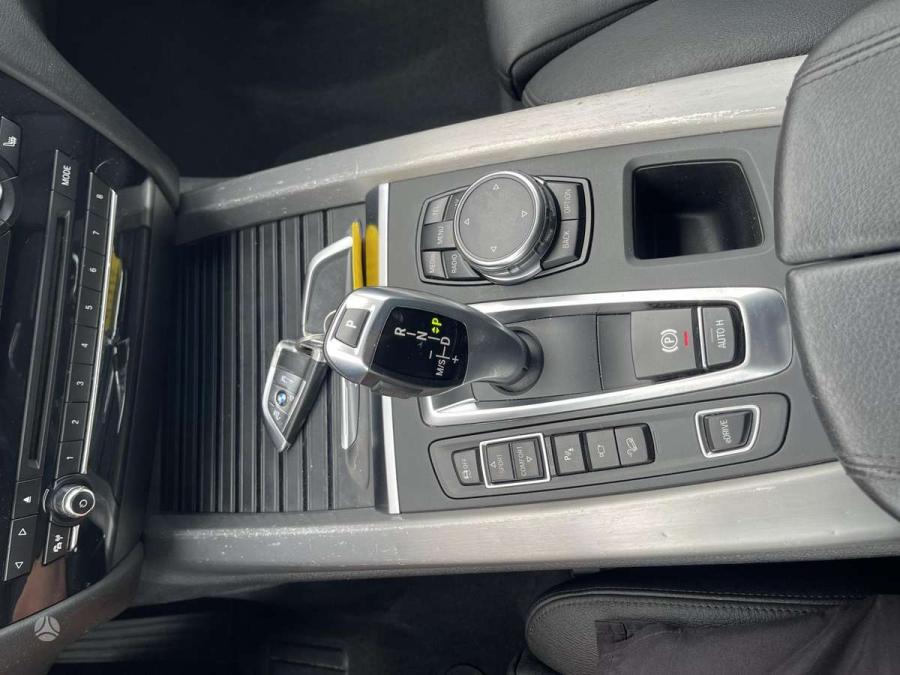 Melns BMW X5 2015 Kauņa, ar dzinēja tilpumu 2.00 L un nobraukumu 262 tūkst. km par 14250 €, foto 25 vietnē AUTOMOTO.COM.LV