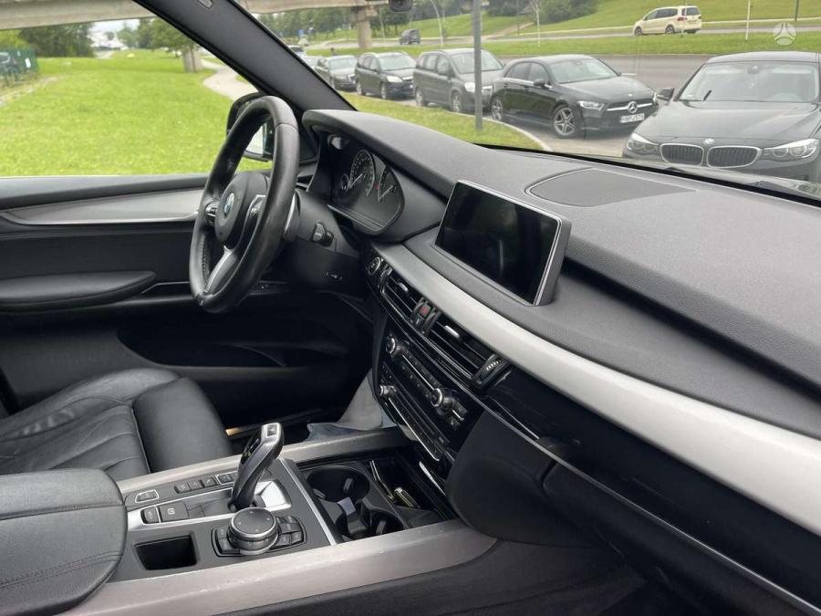 Melns BMW X5 2015 Kauņa, ar dzinēja tilpumu 2.00 L un nobraukumu 262 tūkst. km par 14250 €, foto 36 vietnē AUTOMOTO.COM.LV