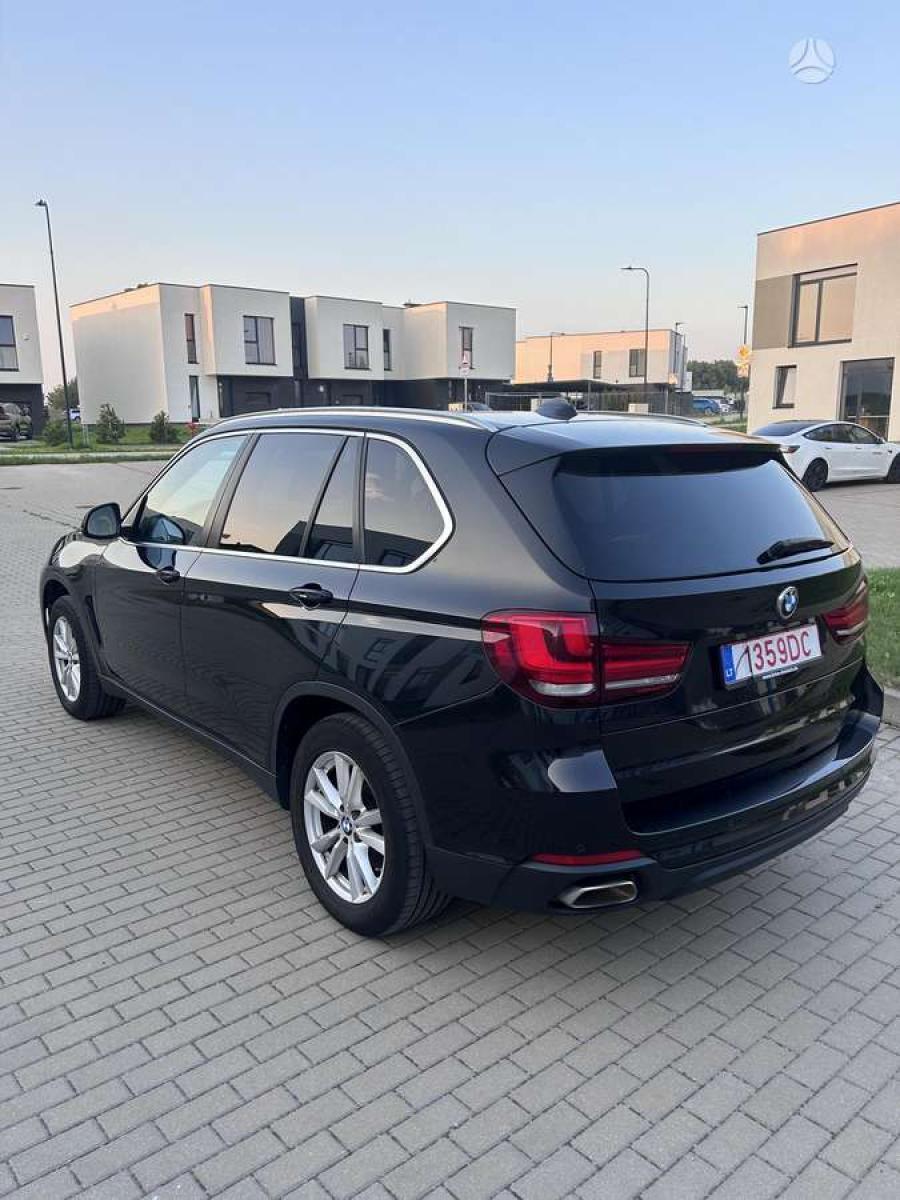 Melns BMW X5 2015 Viļņa, ar dzinēja tilpumu 2.99 L un nobraukumu 212 tūkst. km par 18300 €, foto 7 vietnē AUTOMOTO.COM.LV
