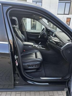 Melns BMW X5 2015 Viļņa, ar dzinēja tilpumu 2.99 L un nobraukumu 212 tūkst. km par 18300 €, foto 12 vietnē AUTOMOTO.COM.LV