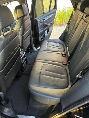 Melns BMW X5 2015 Viļņa, ar dzinēja tilpumu 2.99 L un nobraukumu 212 tūkst. km par 18300 €, foto 13 vietnē AUTOMOTO.COM.LV