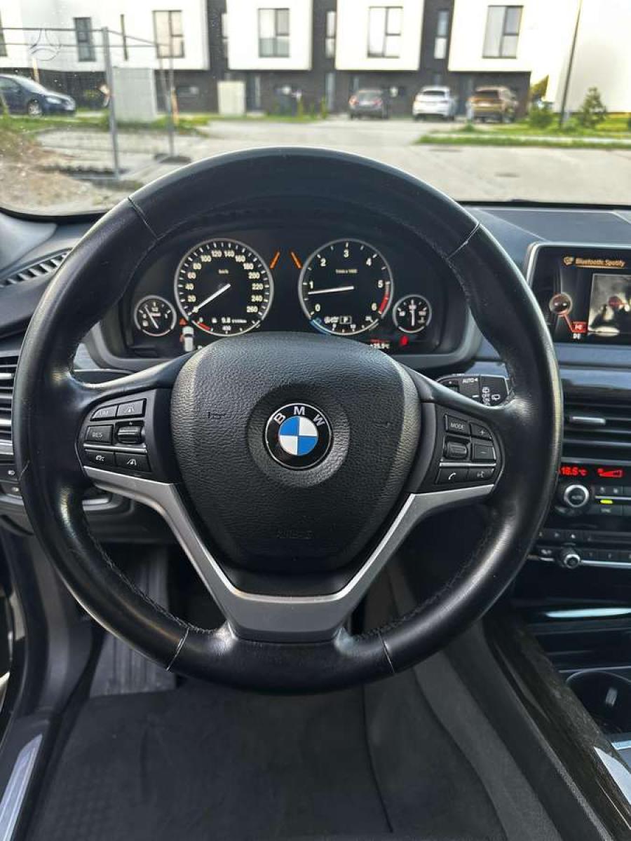 Melns BMW X5 2015 Viļņa, ar dzinēja tilpumu 2.99 L un nobraukumu 212 tūkst. km par 18300 €, foto 15 vietnē AUTOMOTO.COM.LV