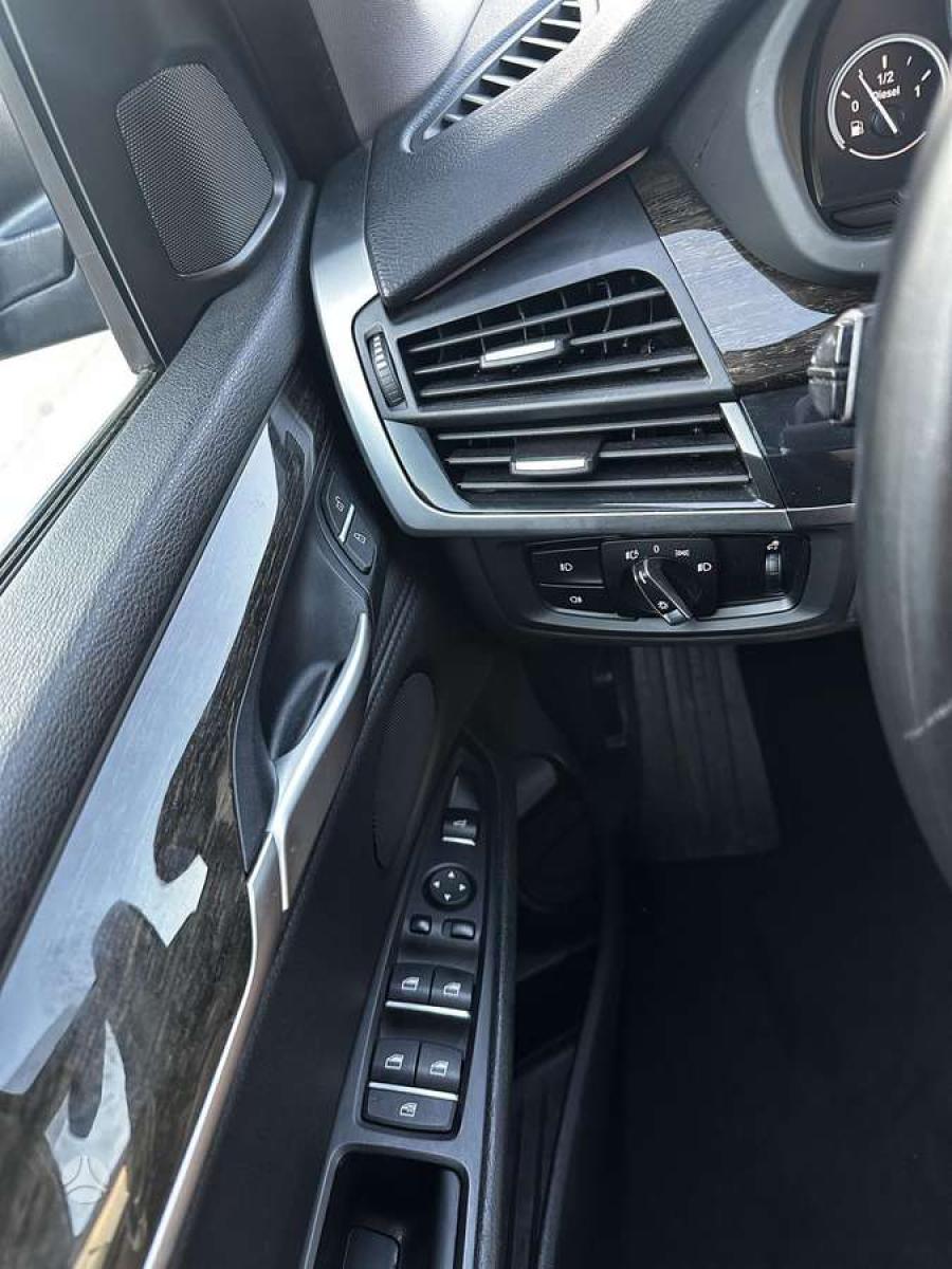Melns BMW X5 2015 Viļņa, ar dzinēja tilpumu 2.99 L un nobraukumu 212 tūkst. km par 18300 €, foto 20 vietnē AUTOMOTO.COM.LV