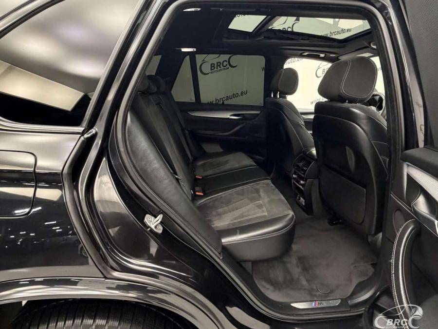 Black BMW X5 2015 in Vilnius, with an engine capacity of 2.99 L and mileage of 243 thousand km for 18255 €, photo 11 on AUTOMOTO.COM.LV