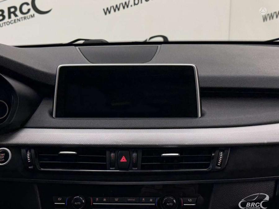 Black BMW X5 2015 in Vilnius, with an engine capacity of 2.99 L and mileage of 243 thousand km for 18255 €, photo 18 on AUTOMOTO.COM.LV